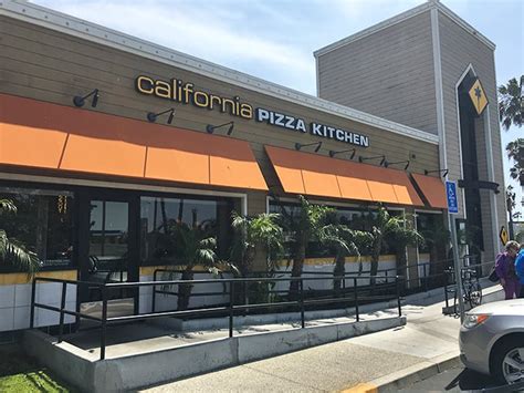 10 Unassuming Pizza Restaurants In California Locals Cant Get Enough Of