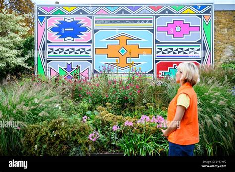 London Uk Serpentine North Gallery Has Kicked Off Frieze