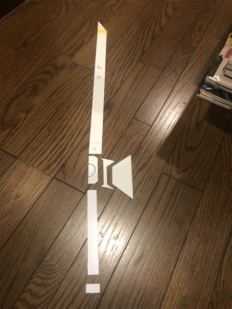 造形にチャレンジしてみよう剣 part2 組み立て編 前編 新宿のコスプレ衣装専門店 コスプレオーダーショップ コスミント