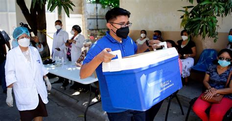 El Salvador Recibe 150000 Vacunas De Sinovac Contra Covid Donadas Por