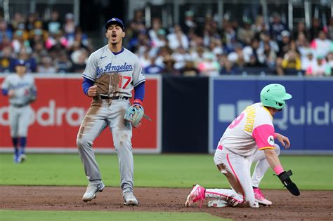 Dodgers Notes Padres Disrespect Kershaw Dave Roberts Absence Austin
