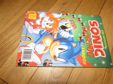 THE OFFICIAL SONIC The Hedgehog Yearbook 1992 Hardback 9 99 PicClick UK