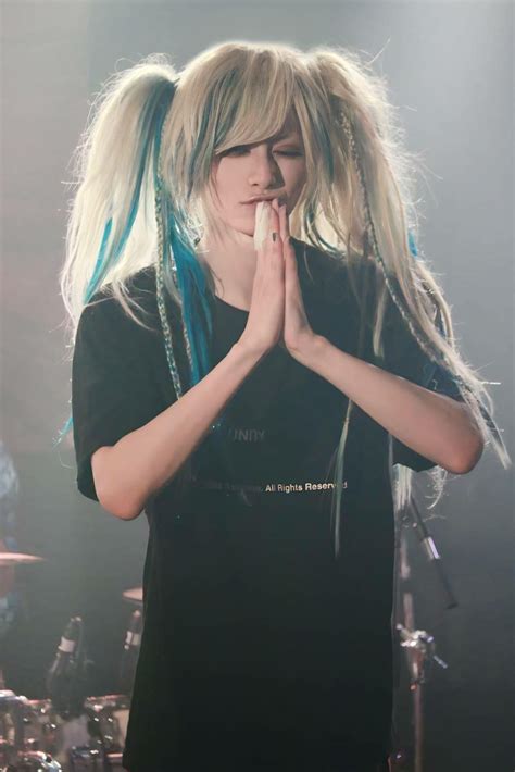Ashmaze Shiyu