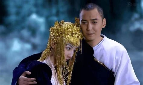 虚竹为何与梦姑老死不相往来？你看虚竹后来又娶了谁，就懂了星宿教众时候