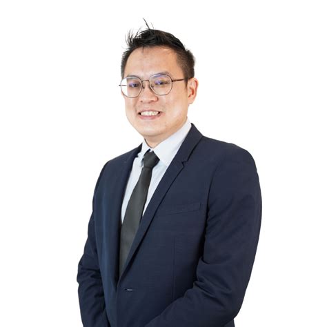 Dr Loi Kai Weng 骨科 And 创伤手术 Gleneagles Hospital Johor