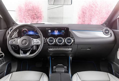 Dimensions Mercedes Benz Eqa Eqa 300 4matic Amg Line Moniteur Automobile