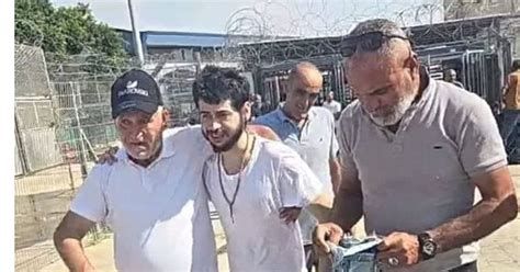 الاحتلال يفرج عن 16 فلسطينيا اعتقلهم من غزة بينهم فتى