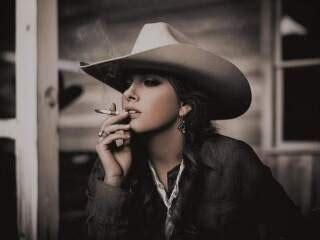 Karaoke Make Me Wanna Smoke Video With Lyrics Ella Langley