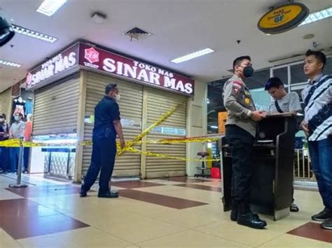 Toko Emas Di Itc Bsd Dirampok Bersenpi Lambeturah Official Website