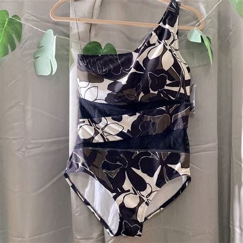 Carmen Marc Valvo Swim Carmen Marc Valvo Swim Suit Poshmark