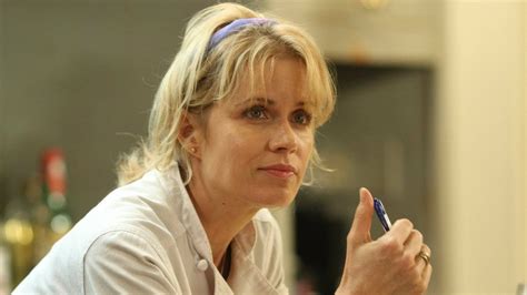 Kim Dickens To Star In The Walking Dead Spinoff Ign