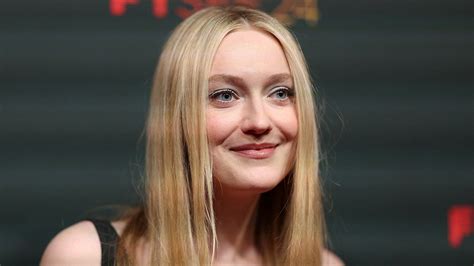El Peculiar Regalo Que Da Tom Cruise A Dakota Fanning En Cada