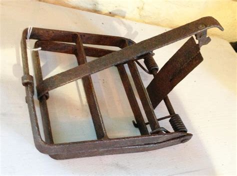 Antique Traps And Sporting