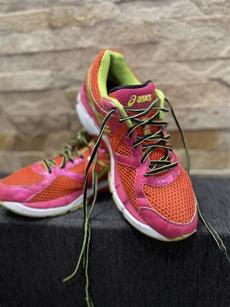 Кросівки жіночі бігові Asics Gel Gt 2000 оригінал — ціна 1100 грн у каталозі Кросівки Купити