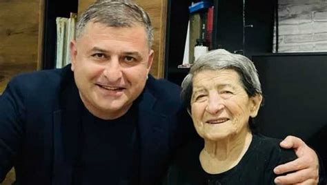 სოსო გოგაშვილს დედა გარდაეცვალა Akhalitaoba Ge