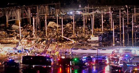 Tornado Atinge Sudeste Dos Eua E Deixa Ao Menos 50 Mortos