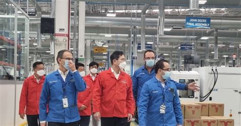 하만 멕시코공장 찾은 이재용 부회장