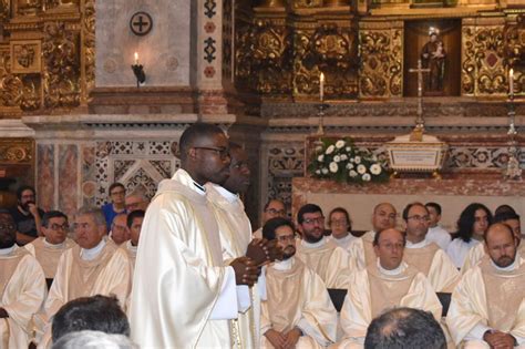 Igreja Bispo de Santarém presidiu a ordenações sacerdotais no 48 º