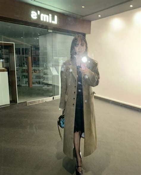 90년대 대표 걸그룹 막내였는데 어느덧 40살 된 여배우 외출룩 대본은 내운명
