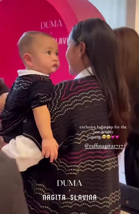 10 Potret Cute Cipung Di Launching Produk Kolaborasi Nagita