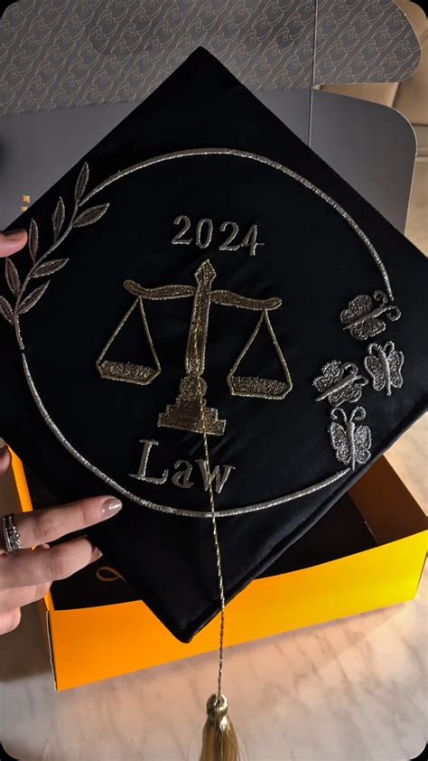 ‎عبايات تخرج نيار‎ Nayarsa1 • Instagram Photos And Videos