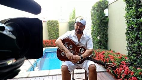 Quase morri conta sertanejo Edson após ficar internado Covid 19