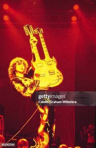 5015点のジミー・ペイジの写真と高解像度写真 Getty Images