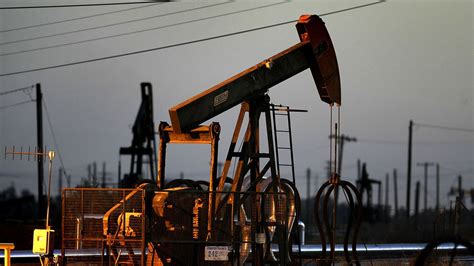 Петролът поевтинява за втори пореден ден Новини бг