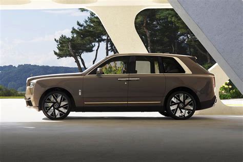 무려 6억짜리 럭셔리 Suv 롤스로이스 컬리넌 시리즈 Ii 국내 공개