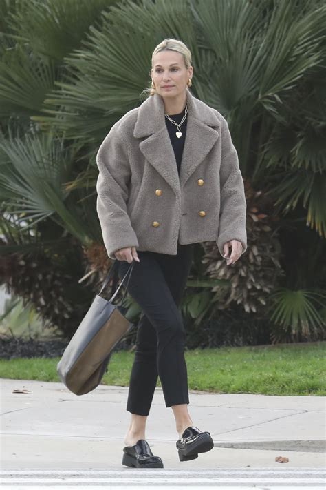Moilly Sims Out And About In Santa Monica 01 19 2024 Hawtcelebs