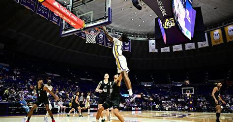 Fast Break Takes Lsu Blows By Stetson 99 53