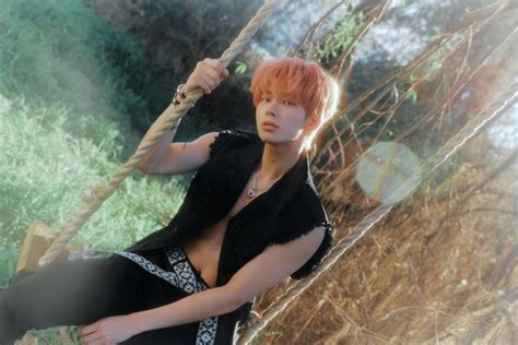 Funniest Fan Reactions To Txt S Shirtless Concept Photos Koreaboo
