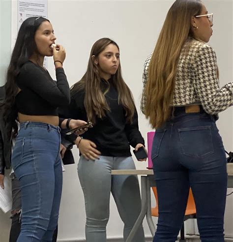 Que Haces Si Te La Estamos Mamando En Clase Pero No Nos Gusta Que