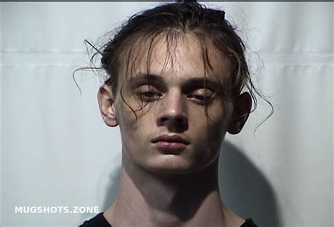 Swift Micheal Dean 08 27 2023 Christian County Mugshots Zone