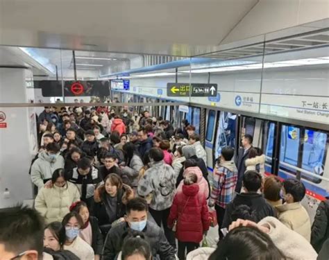 地铁假期输送乘客54万余人次南通网 南通新闻－资讯－生活首选门户