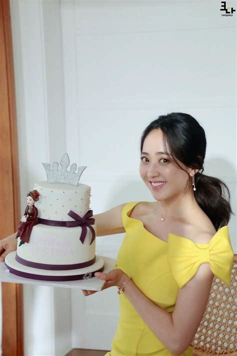 김민정 화보 촬영 비하인드 연예인 와이고수