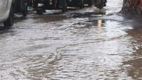 In Photos Motorists Witness Water Logging In Vile Parle As Mumbai