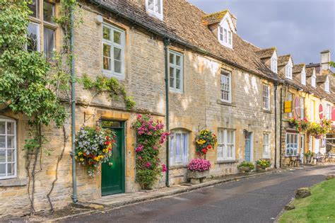 The 16 Best Towns To Visit In The Cotswolds Independent Cottages