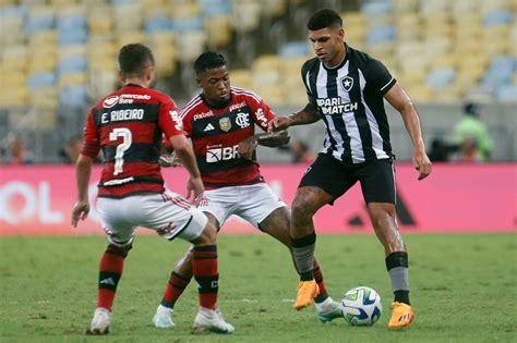 Botafogo x Flamengo onde assistir horário e escalações no Brasileiro