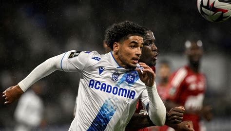 Ligue 1 Nayons Pas Peur Il Faut Jouer Les Matches Dit Pelissier