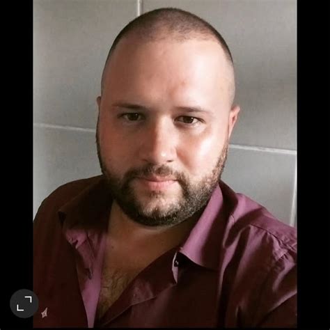 Alessandro Dombroski Dombrowski Alessandro • Threads Say More