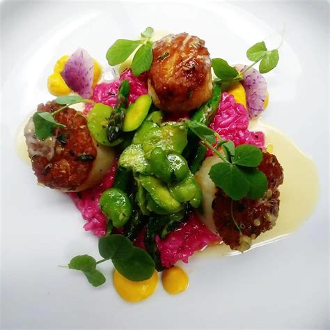 Man Those Foley Jumbo Scallops Chef Juli Gutierrez And The Grille