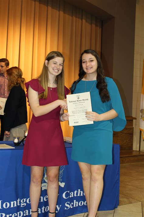 Montgomery Catholic Hosts National Honor Society Induction Ceremony