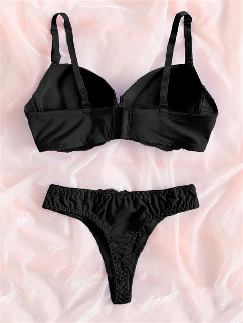 Contrast Lace Push Up Lingerie Set Socohoodie