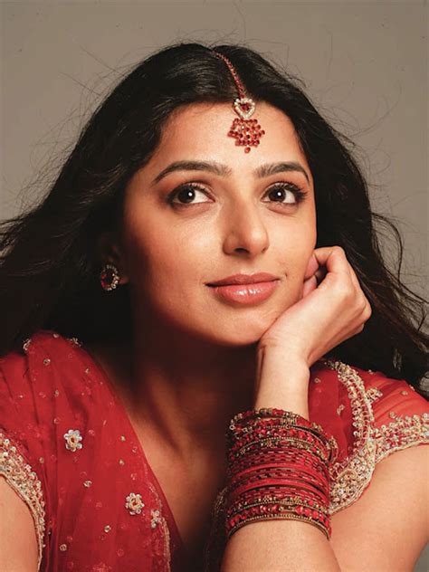 Film Actress Photos Bhumika Chawla Shows Cute Lips In Close Up