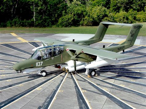 무료 이미지 잔디 여름 비행기 평면 타맥 봄 나무 외부 1969 년 추진자 공군 제트기 플랩 군용 항공기 항공 우주 공학 항공기 엔진