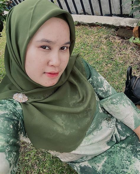 Perempuan Itu Adalah Tiang Tidak Harus Cantik Tapi Tiang Harus Kuat