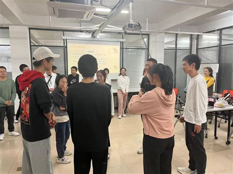 化学强基2201班：打开心窗，奔向未来 湖南大学化学化工学院