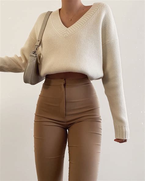 Clean Girl Aesthetic 101 5 Minimalist Outfit Ideas To Pull Off The Look
