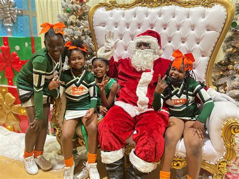 Florida Man Steals 75 Pool Floats For Sex